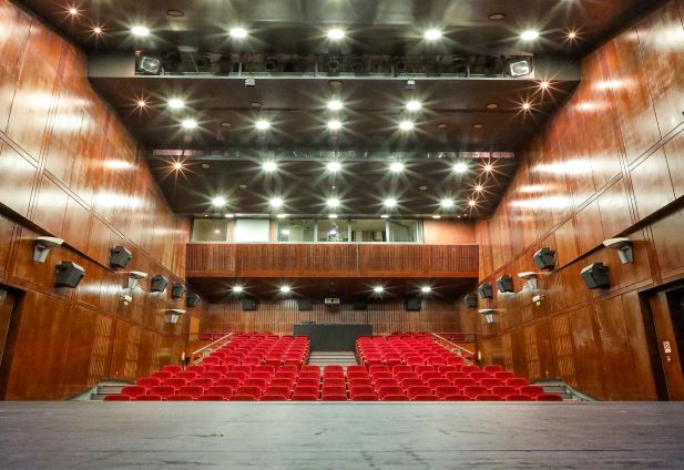 Teatro Sá da Bandeira - Visite Santarém
